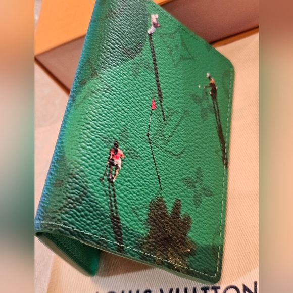 Louis Vuitton | Bags | Louis Vuitton Green Golf Design Credit Card ...